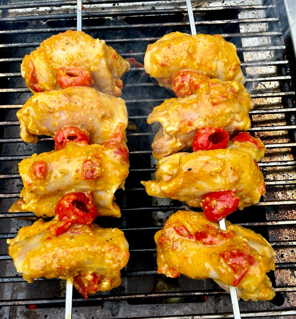 Peppadew and Atchar Chicken Espetadas – KuierKos